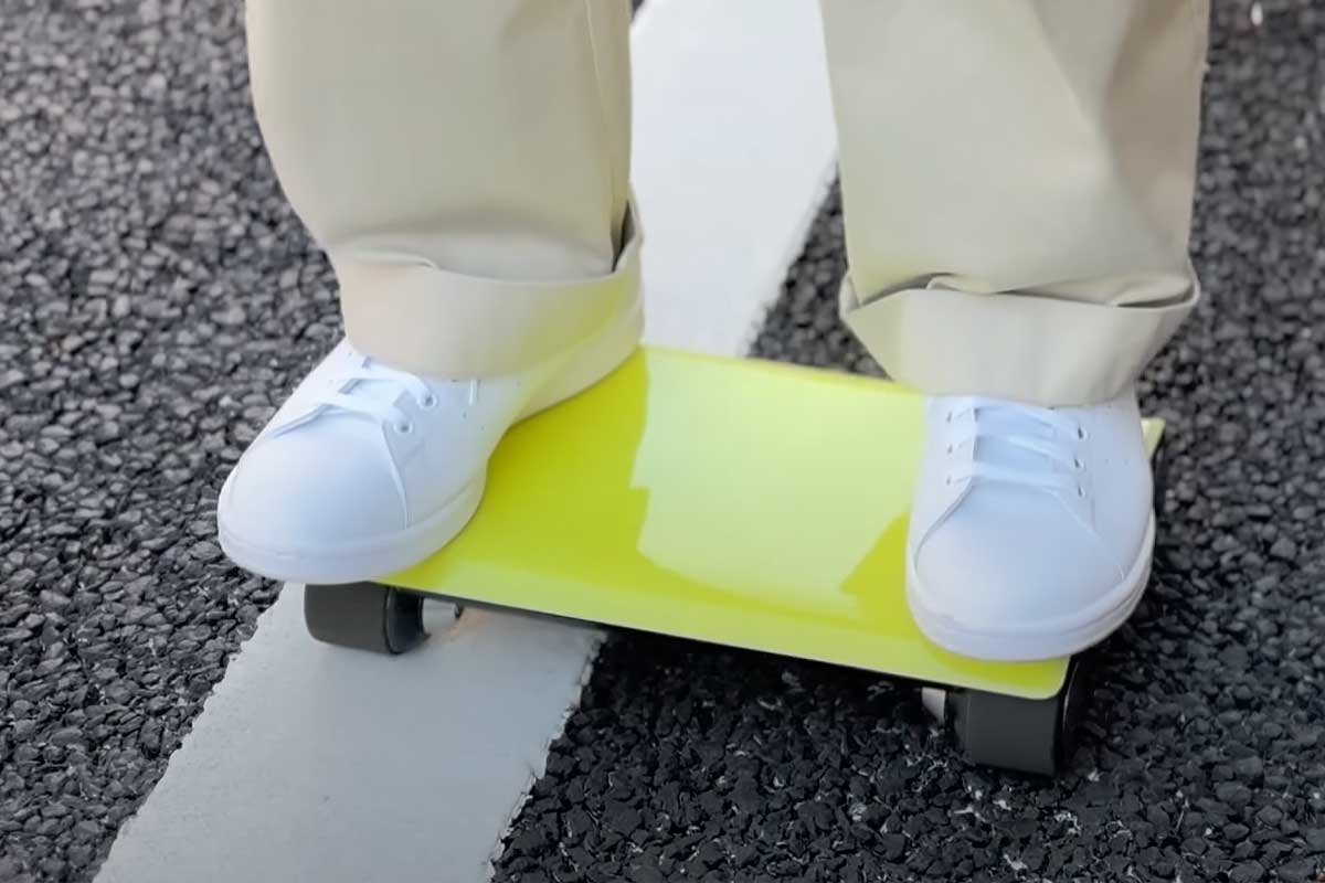 WalkCar : Cocoa Motors dévoile une nouvelle version de son mini skateboard électrique - NeozOne